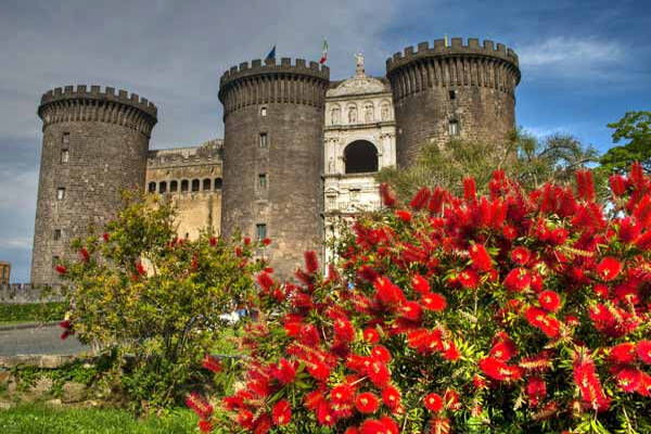 Grand Santa Lucia Hotel, Naples, Italy. Book Grand Santa Lucia Hotel online
