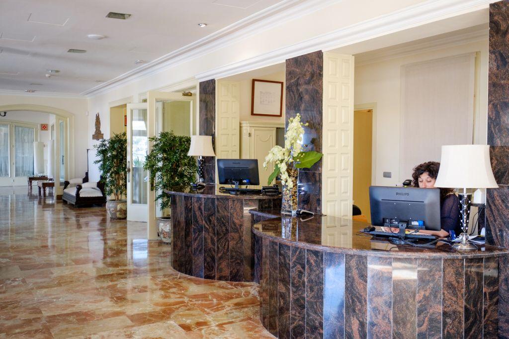 Montjoi Hotel, Sant Feliu De Guixols, Costa Brava, Spain. Book Montjoi ...